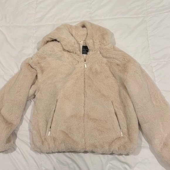 Primark | Jackets & Coats | Primark Soft Beige Faux Fur Coat | Poshmark